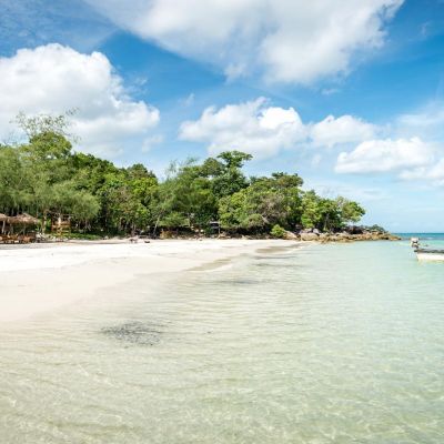 Kaoh Touch Beach 🏖️ île de Koh Rong, Cambodge - caractéristiques ...