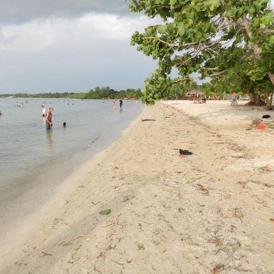 Playa Las Coloradas 🏖️ Playa Las Coloradas, Granma, Cuba ...