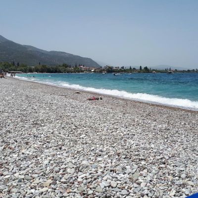 Paralia Eleona 🏖️ Grèce-Occidentale, Grèce - caractéristiques ...