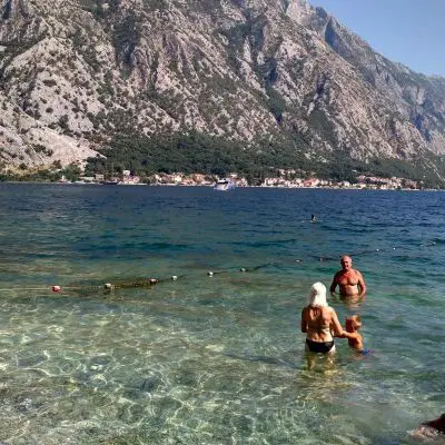 Orahovac Plyazh 🏖️ Kotor, Monténégro - caractéristiques détaillées ...